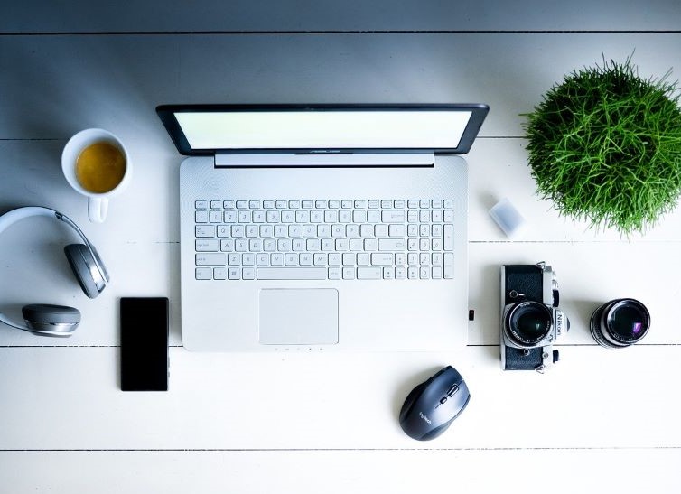 10 Colourful And Quirky Accessories For Your Home Office ~ Fresh Design ...
